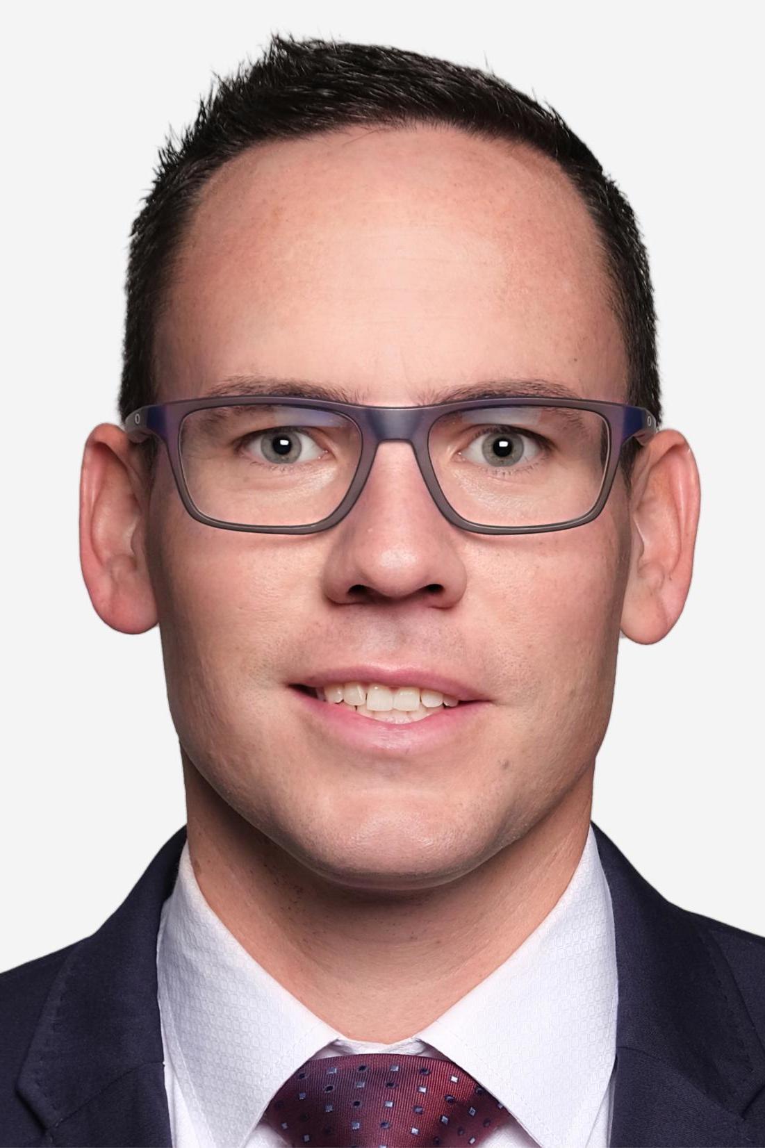 Thinus de Vries - Forvis Mazars